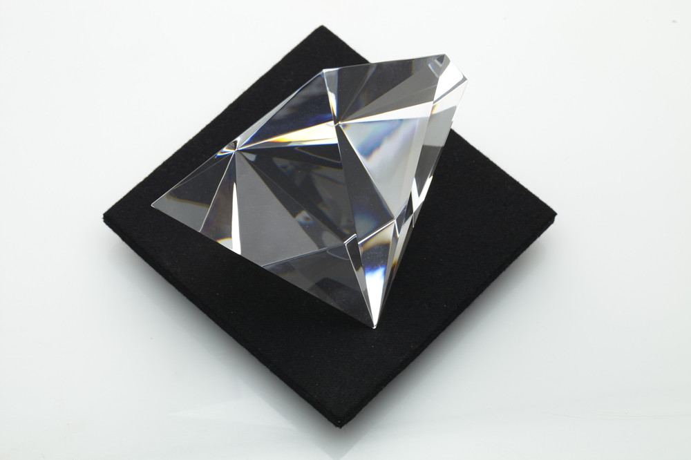 Christopher Ries Optical Crystal Sculpture | EBTH