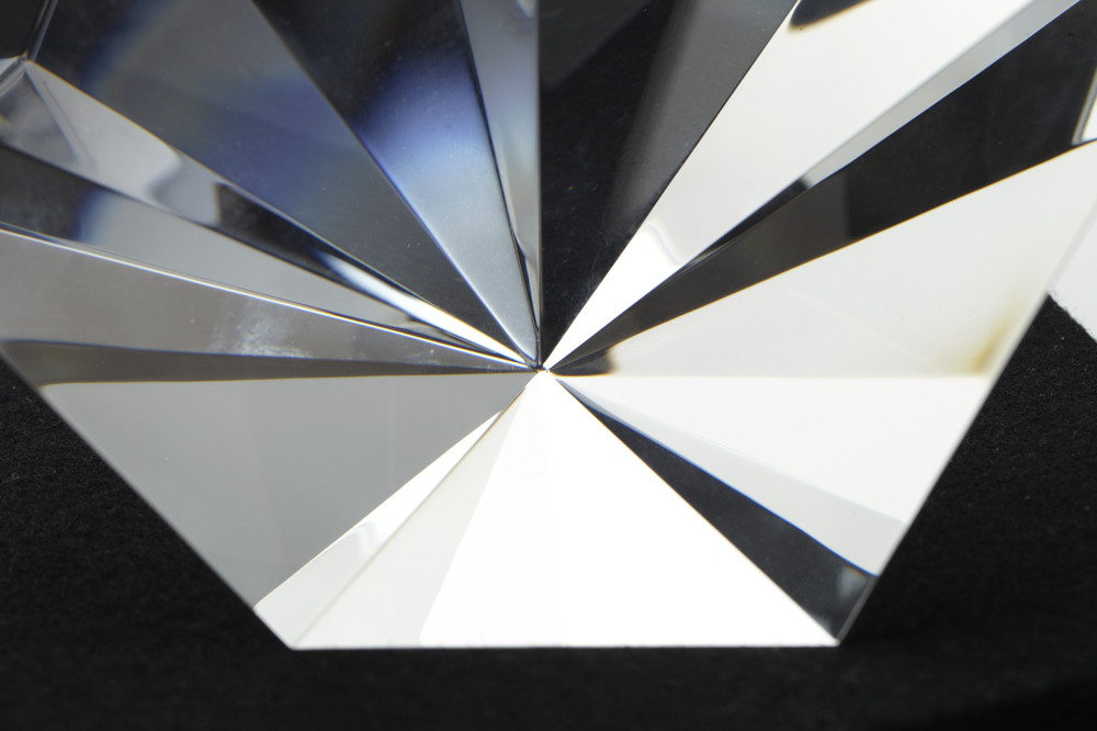 Christopher Ries Optical Crystal Sculpture | EBTH