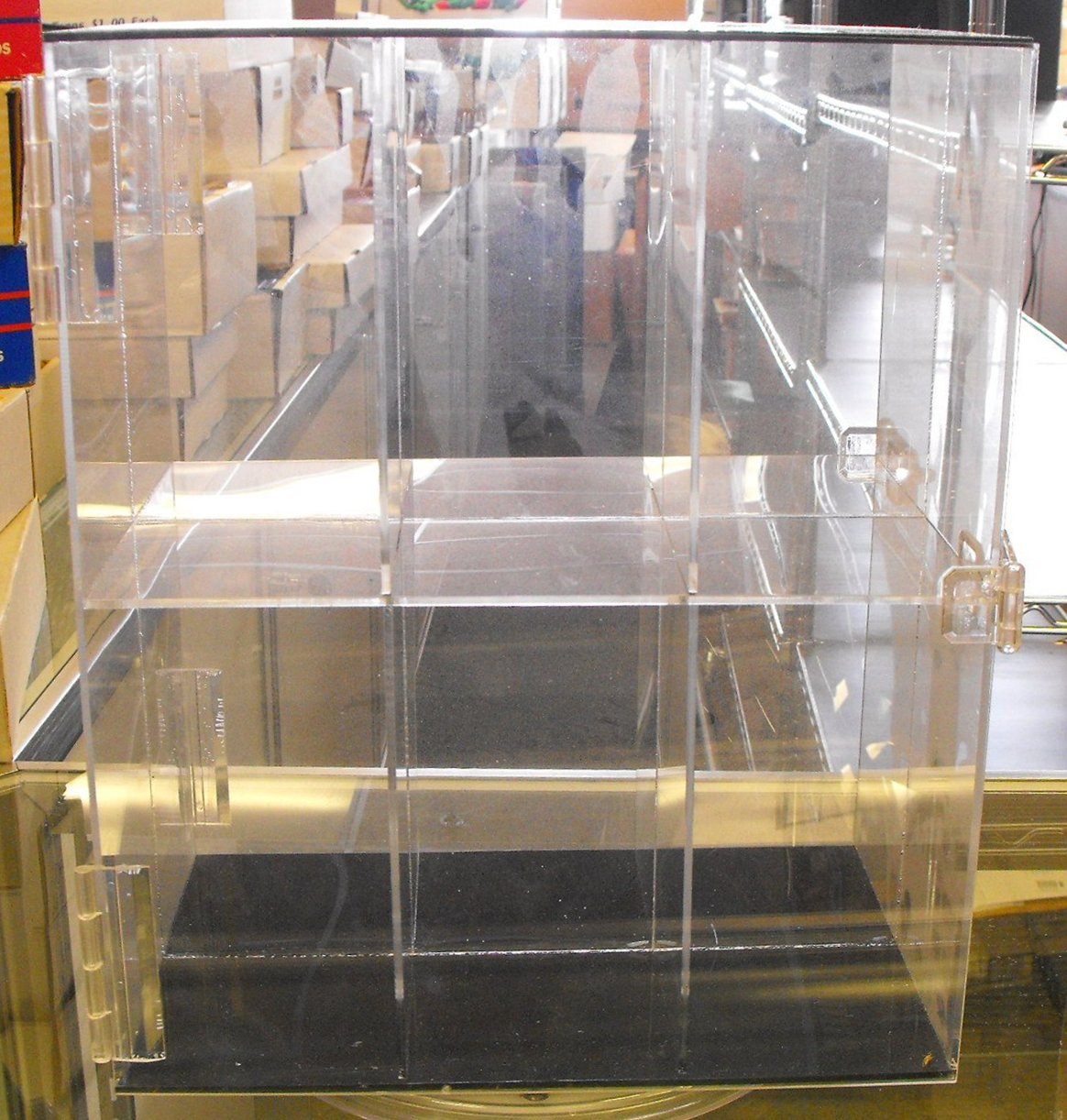 Plastic Counter Display Case | EBTH