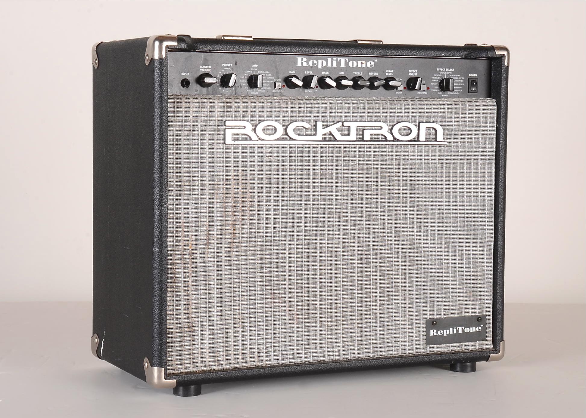 Rocktron RepliTone Amplifier | EBTH