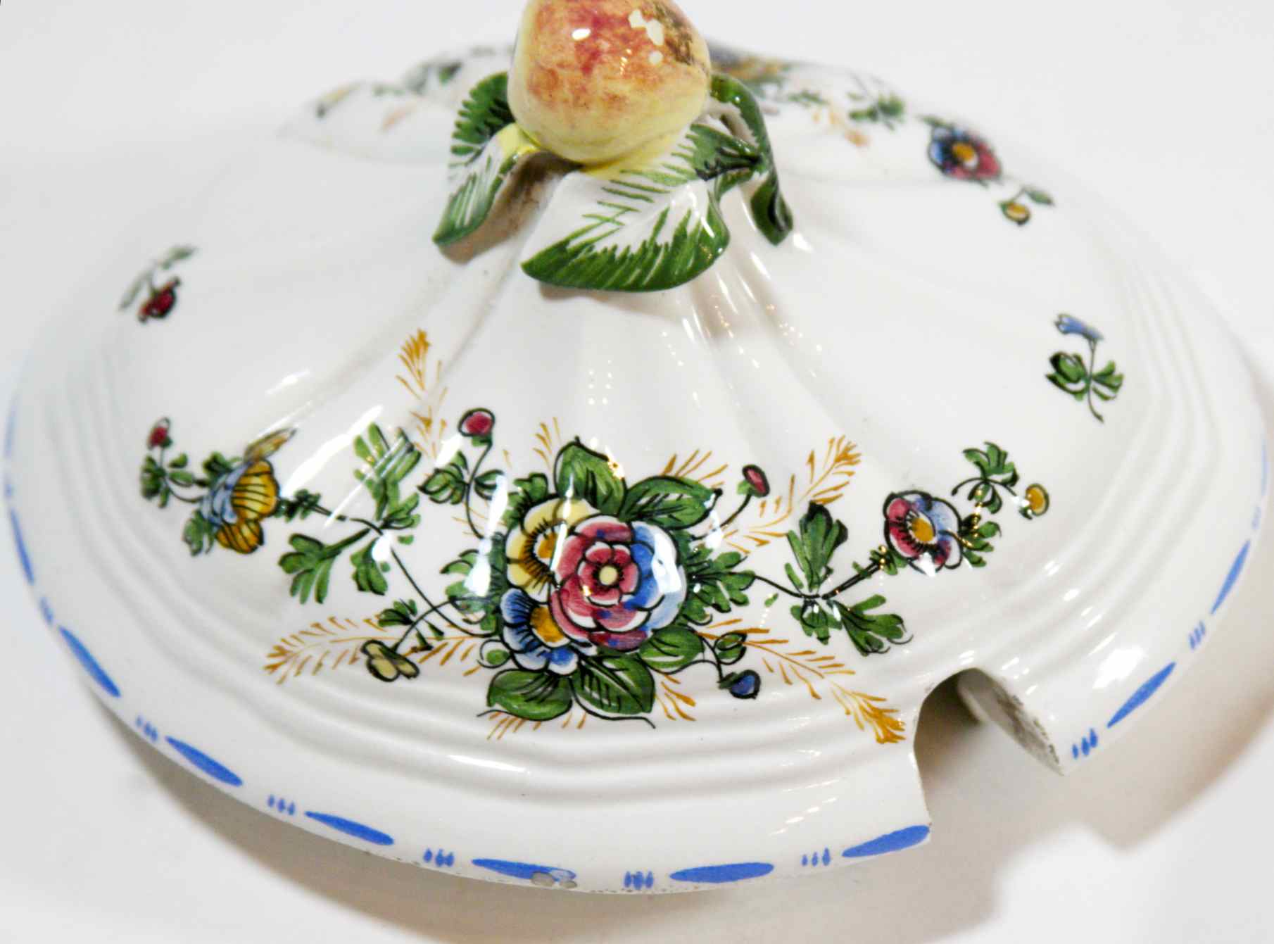 Small Italian Sauce Tureen | EBTH