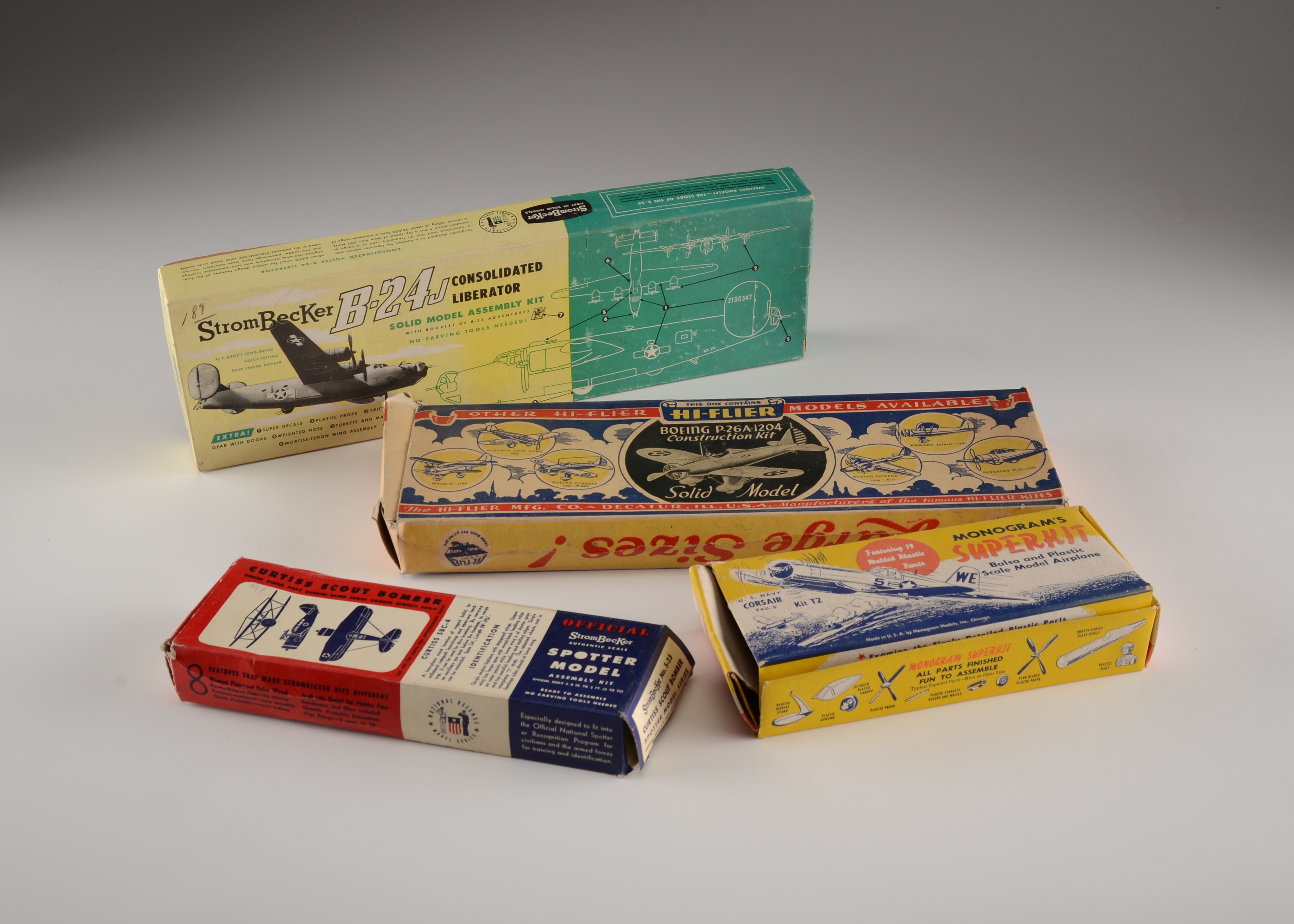 Four Vintage Model Airplane Kits | EBTH