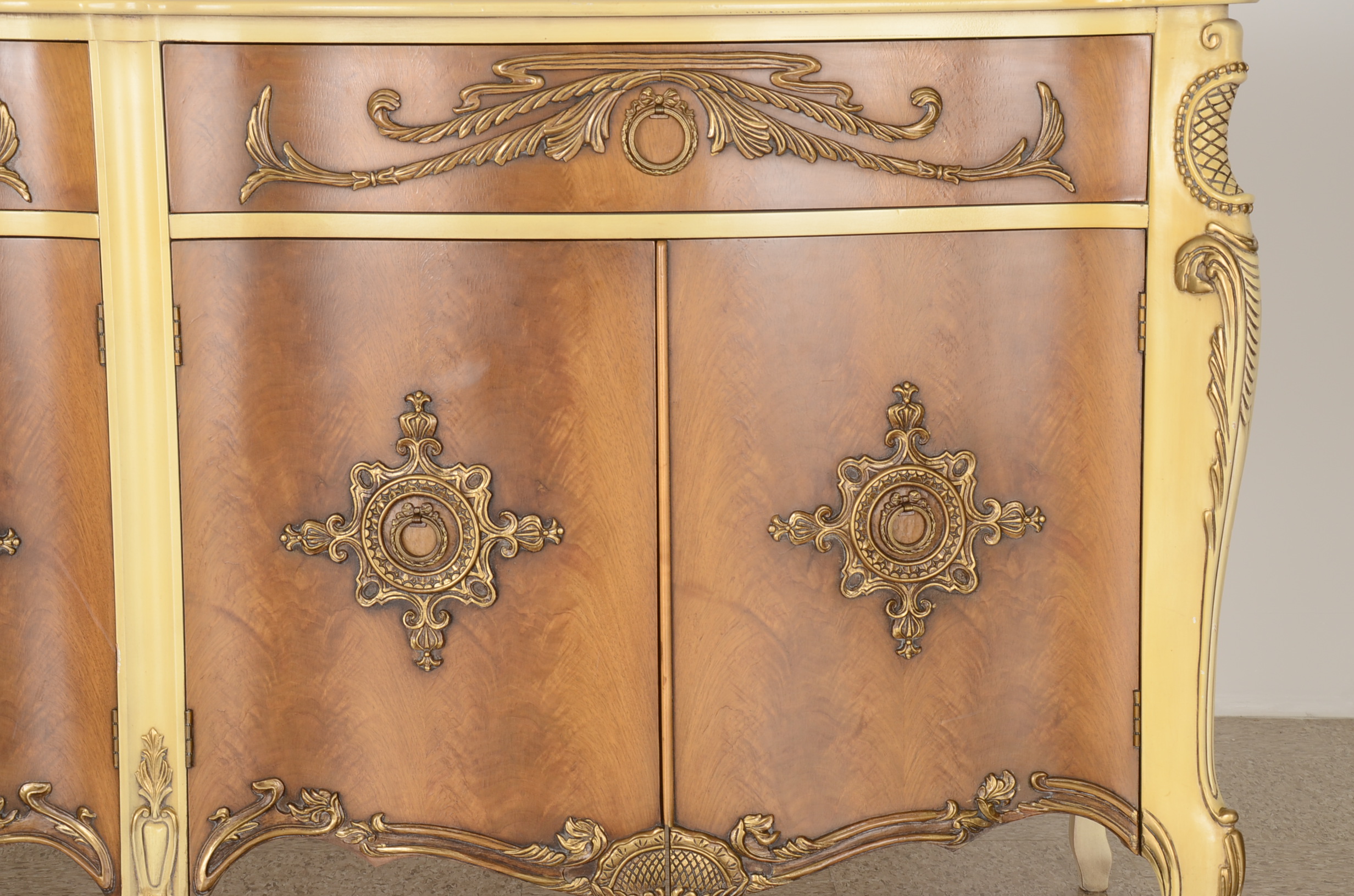 Romweber French Provincial Buffet | EBTH