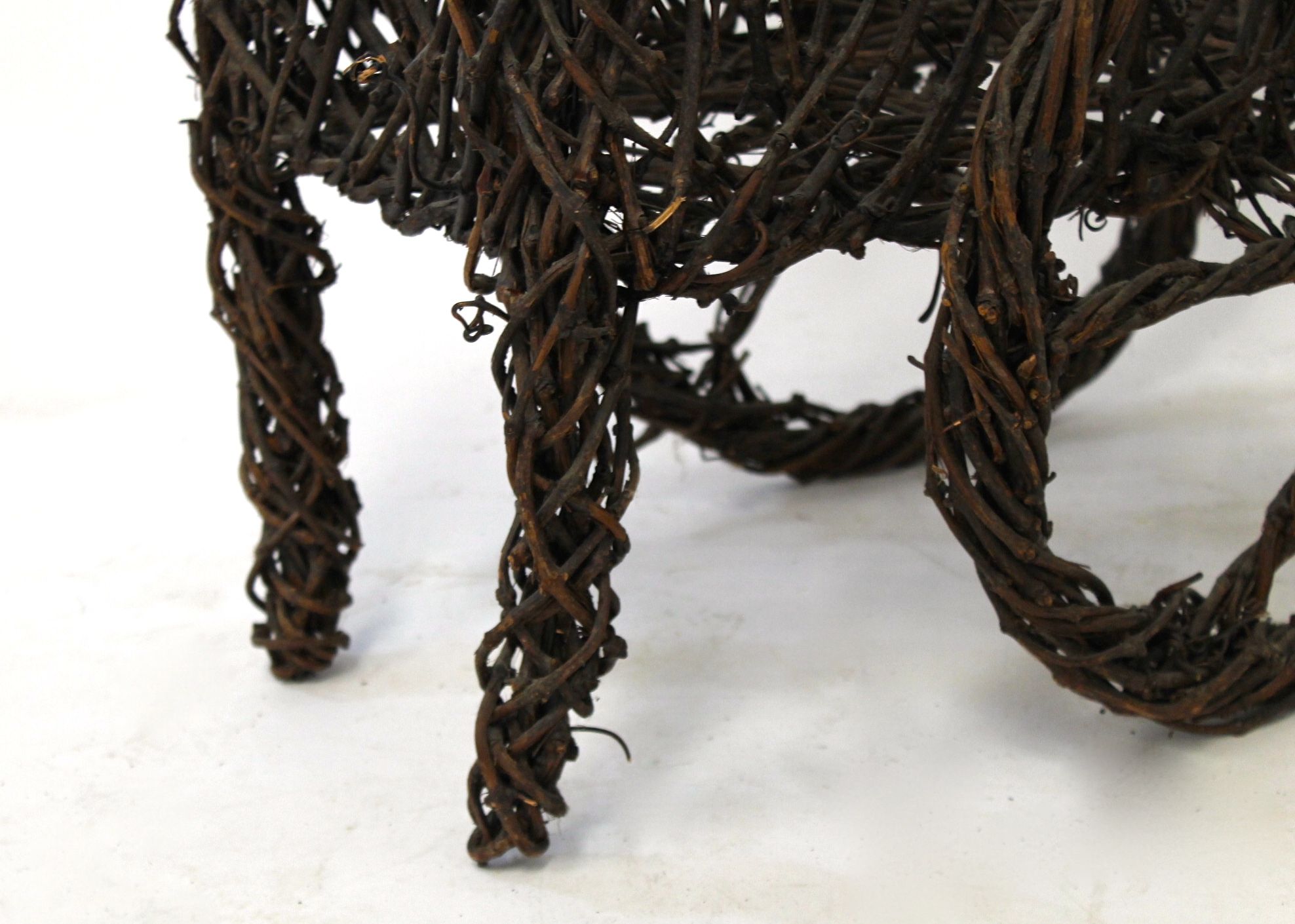 Grapevine Planter | EBTH