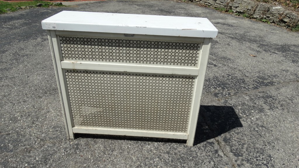 Vintage Radiator Cover White | EBTH