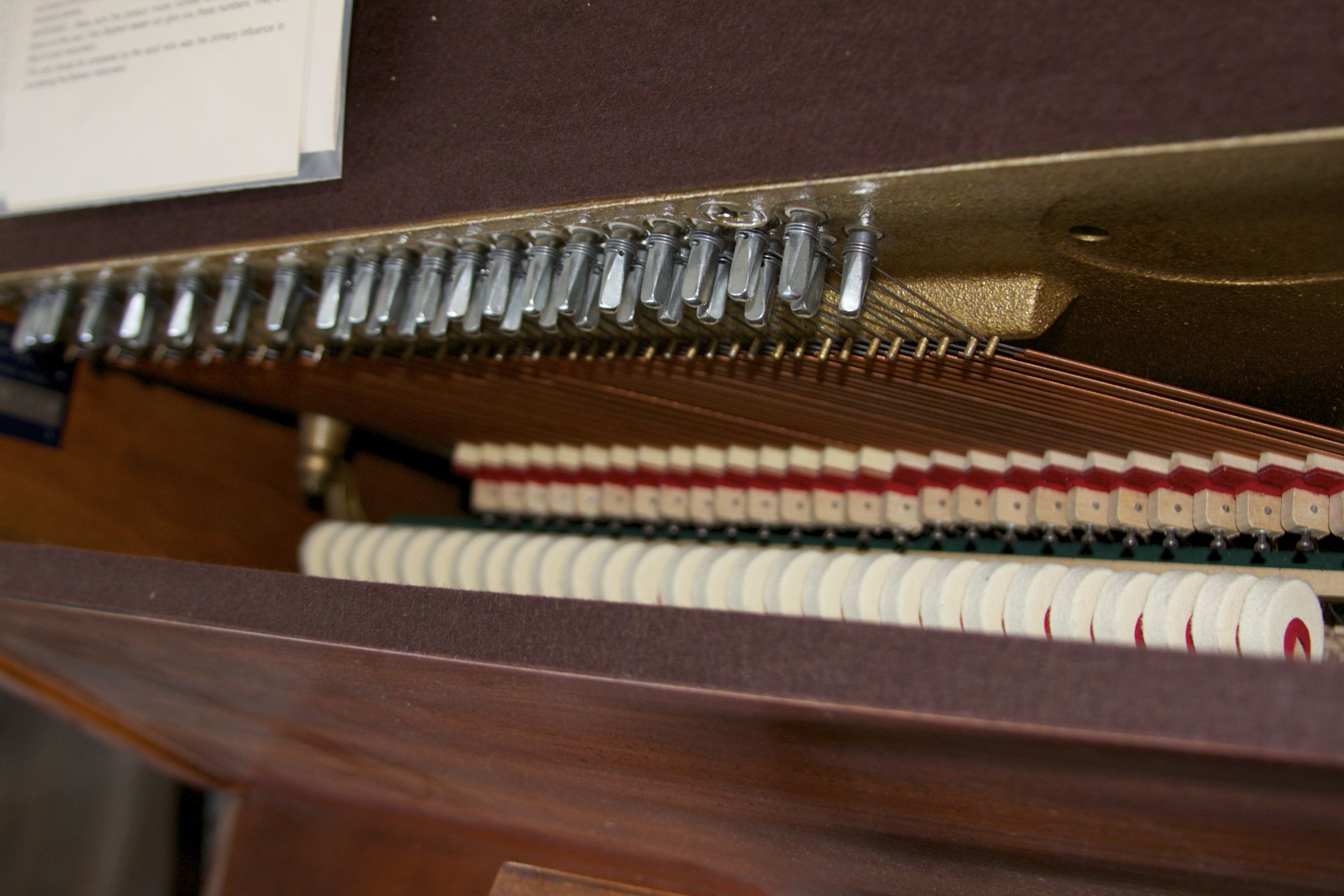 Baldwin Console Piano | EBTH
