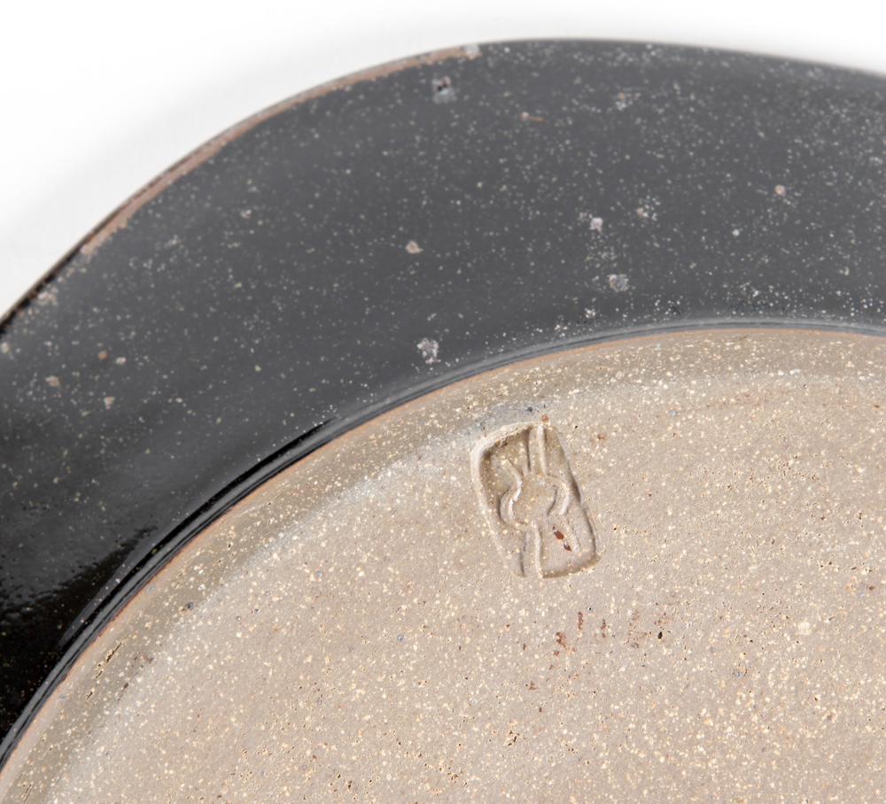 Clary Illian Artisan Pottery Plate Sets | EBTH