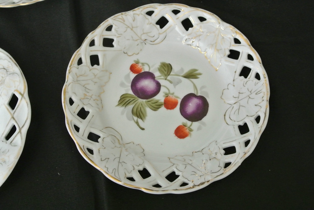 Pierced Rim Hand Painted Plates & Whieldon Ware Plates & Bowl | EBTH