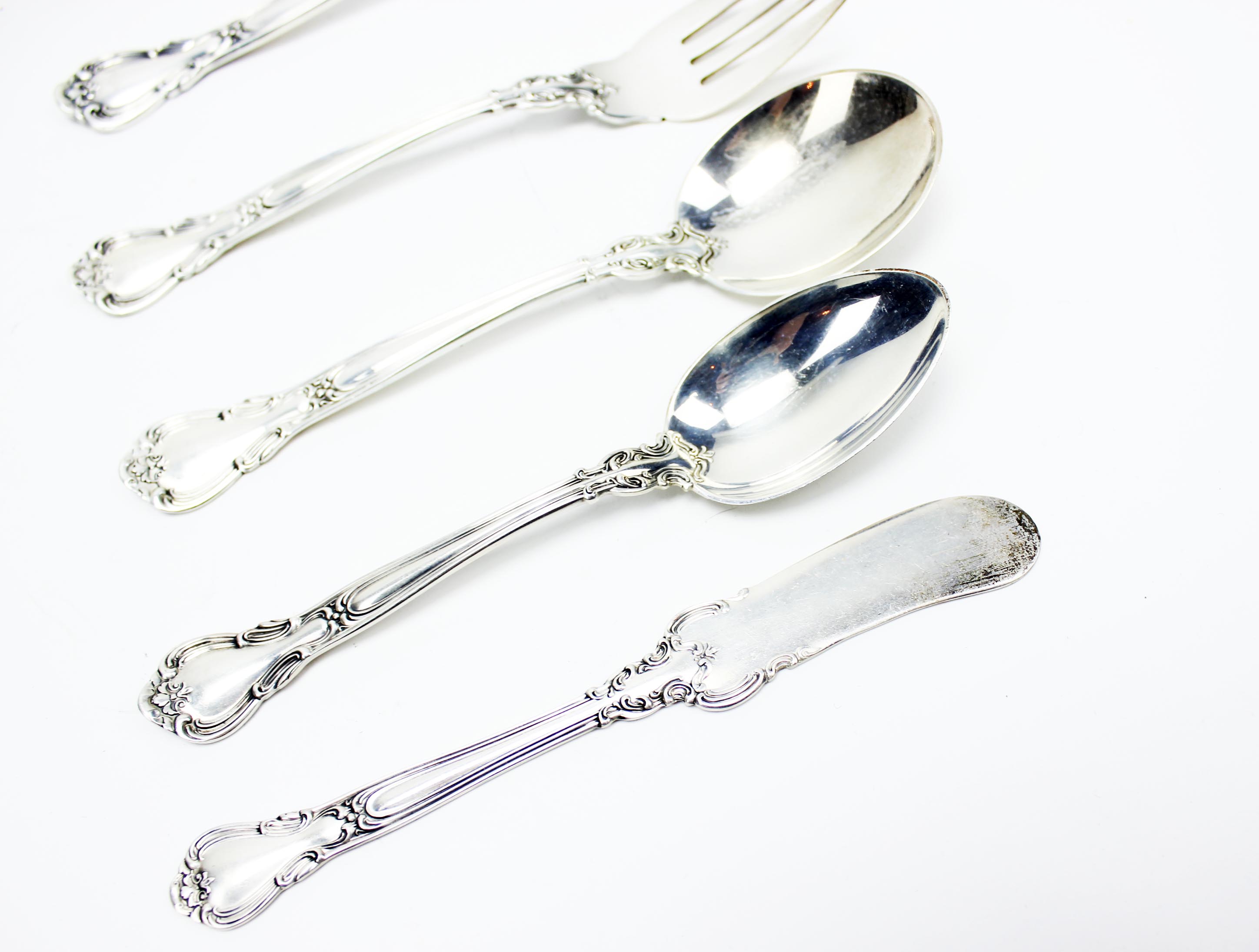 Gorham Sterling Silver Flatware in the "Chantilly" Pattern | EBTH