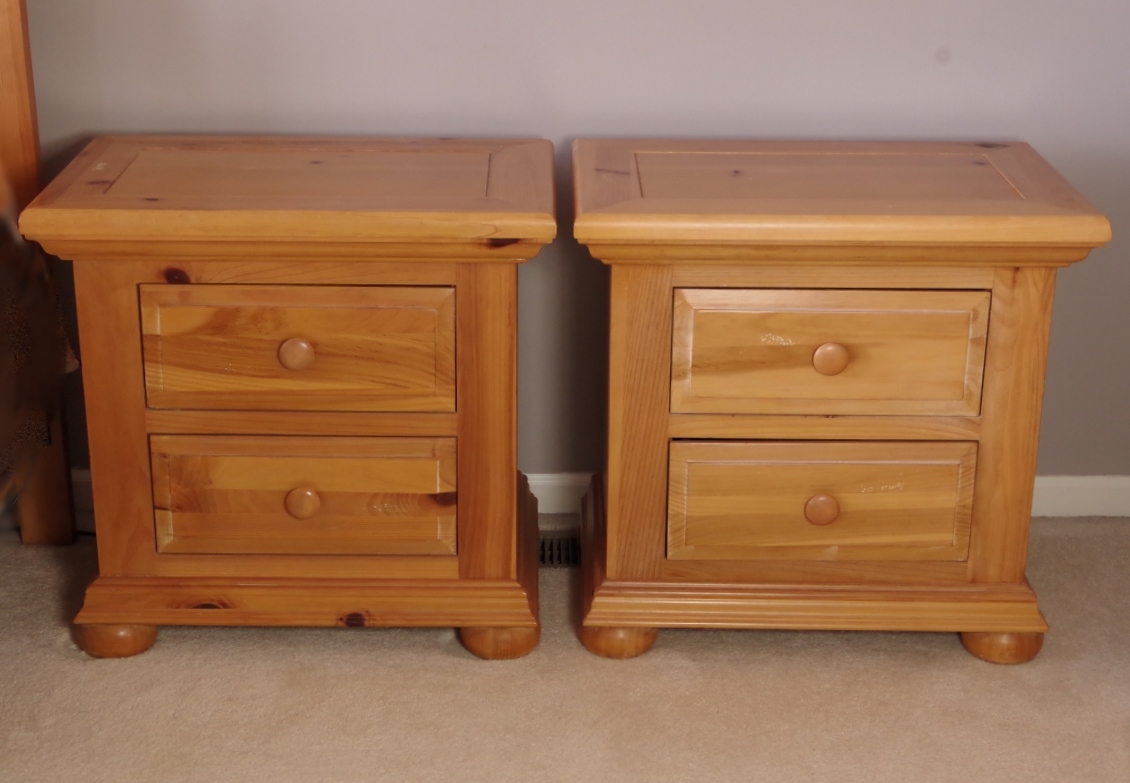 Broyhill Fontana Nightstands EBTH