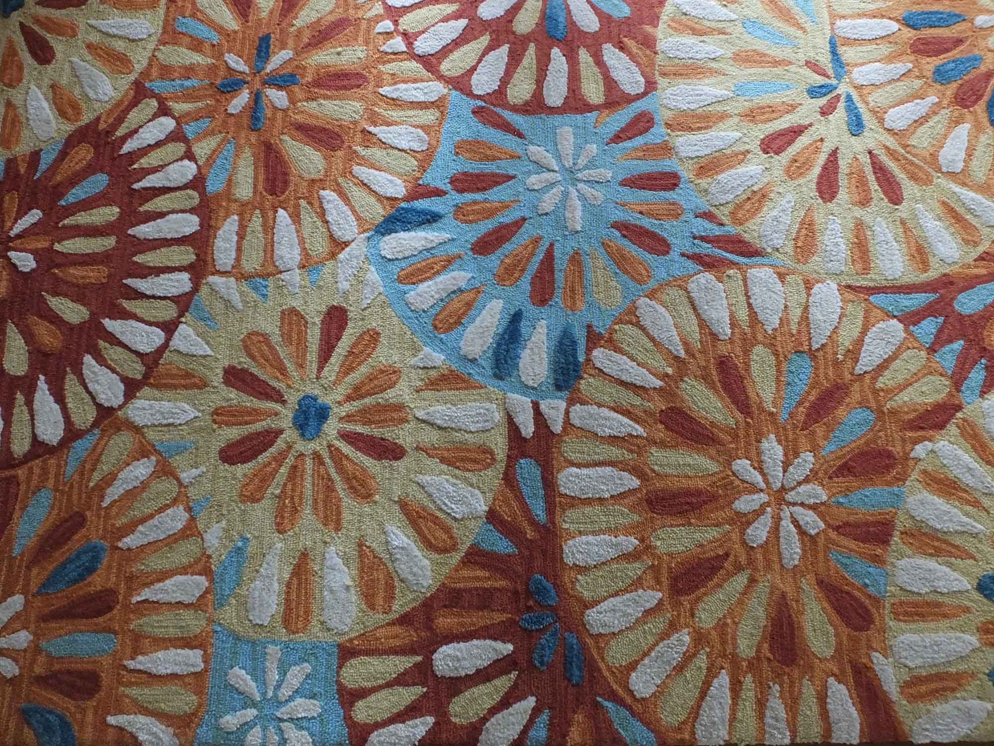 Retro 1970s Style Floral Area Rug | EBTH