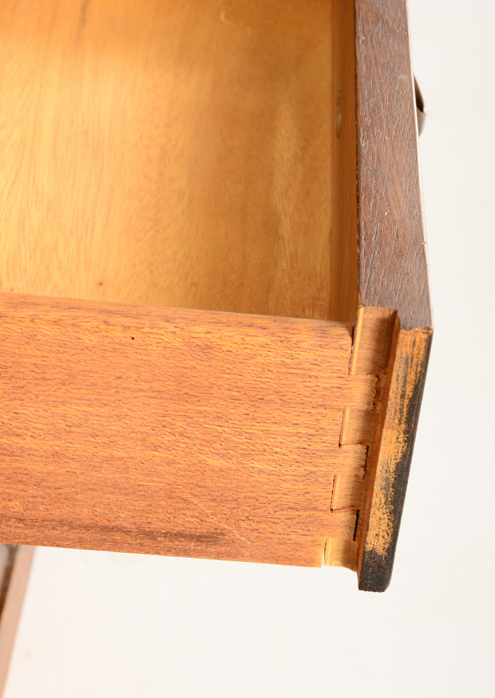 Broyhill Buffet Table | EBTH