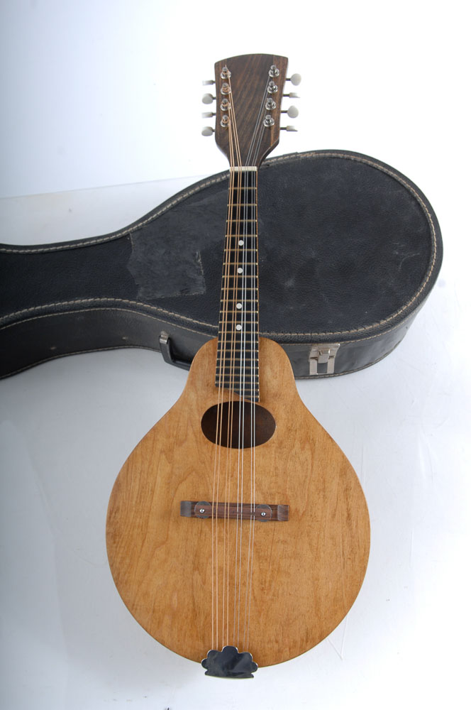 Pear-Shaped Flatback Refinished Mandolin | EBTH
