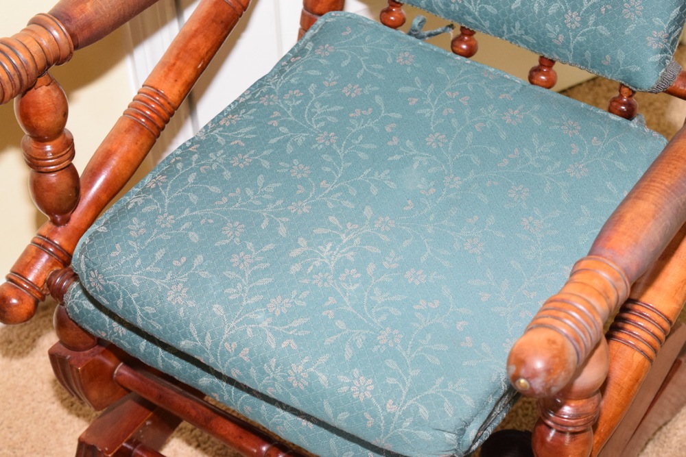 Antique Cherry Pedestal Platform Spindle Rocking Chair | EBTH