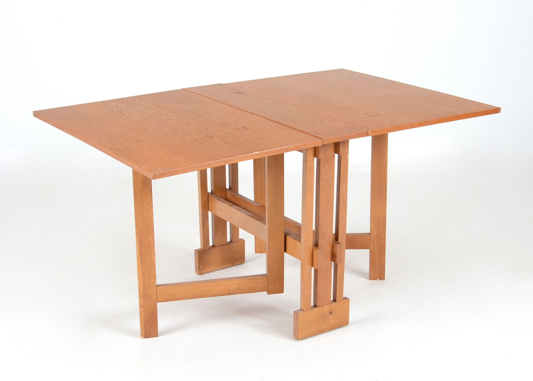 Mid Century Modern Drop-Leaf Gate-Leg Table | EBTH