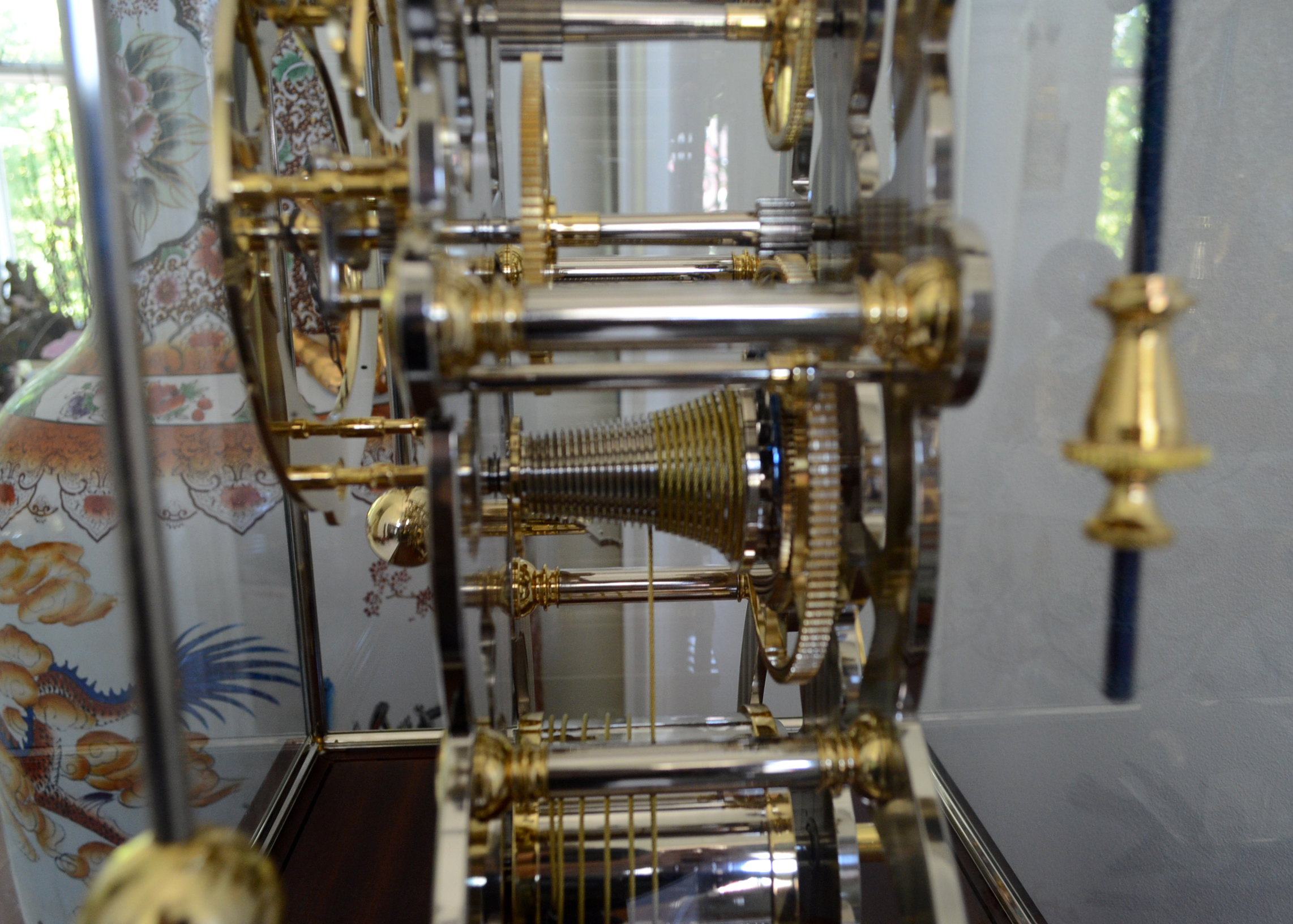 Regal Grasshopper Clock | EBTH