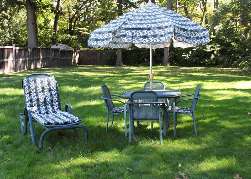 Plantation Pattern Seven Piece Aluminum Patio Set | EBTH