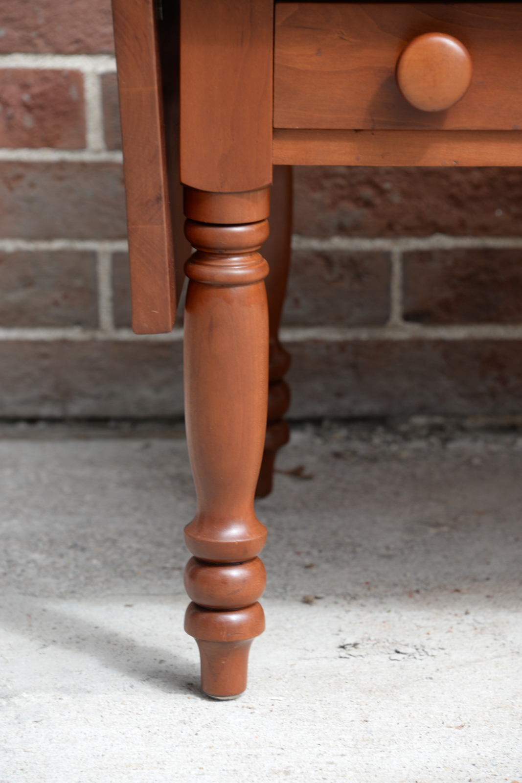 Cherry Drop-Leaf Coffee Table | EBTH