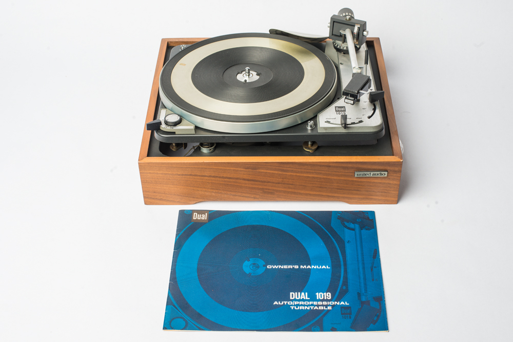 United Audio Dual Turntable | EBTH