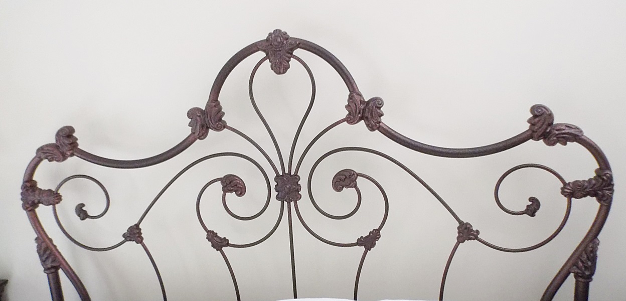 Cast Metal Queen Size Bed | EBTH