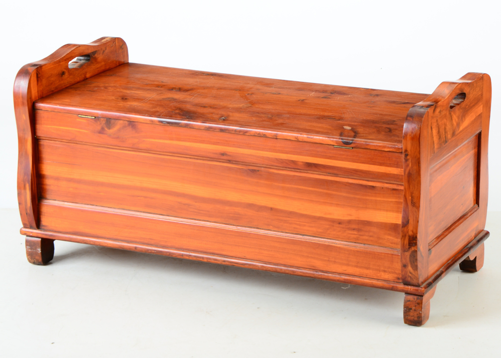 Artisan-Made Cedar Bench Chest | EBTH