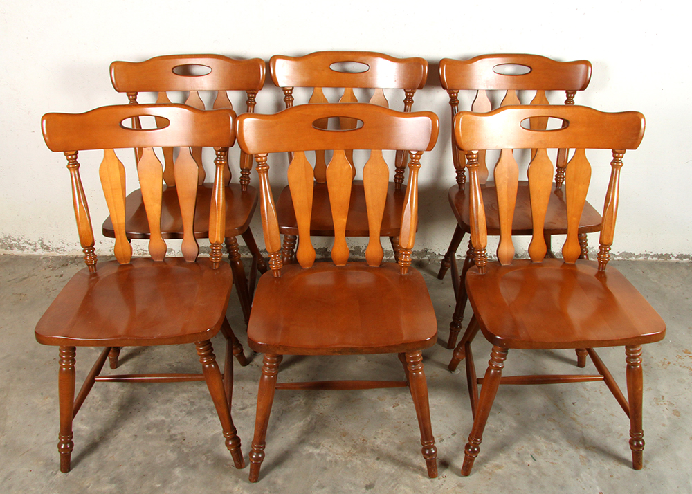 Antique St. Johns Table Company Maple Dining Room Chairs | EBTH