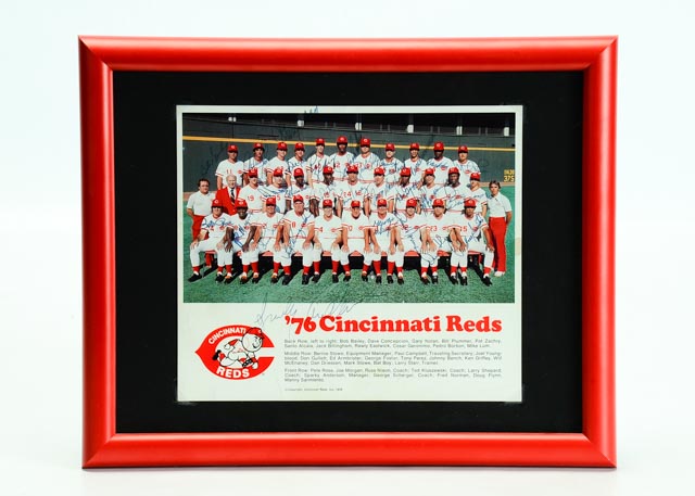 1976 Reds Signed Team Picture | EBTH