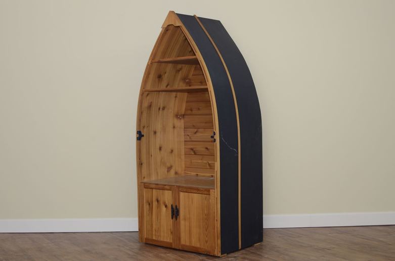Pine Display Shelf Unit in Rowboat Shape | EBTH
