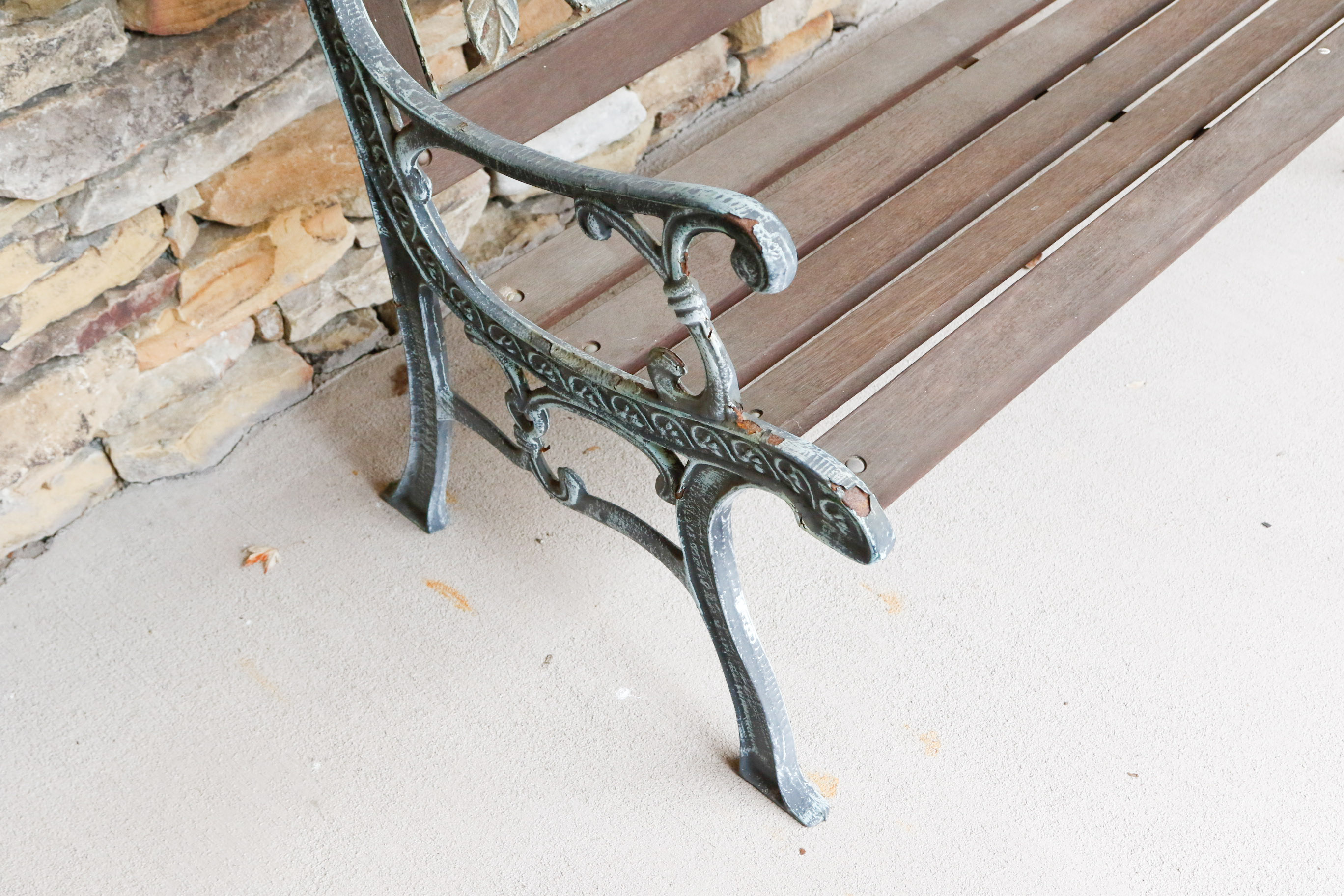 Berkeley Forge & Foundry Garden Bench | EBTH