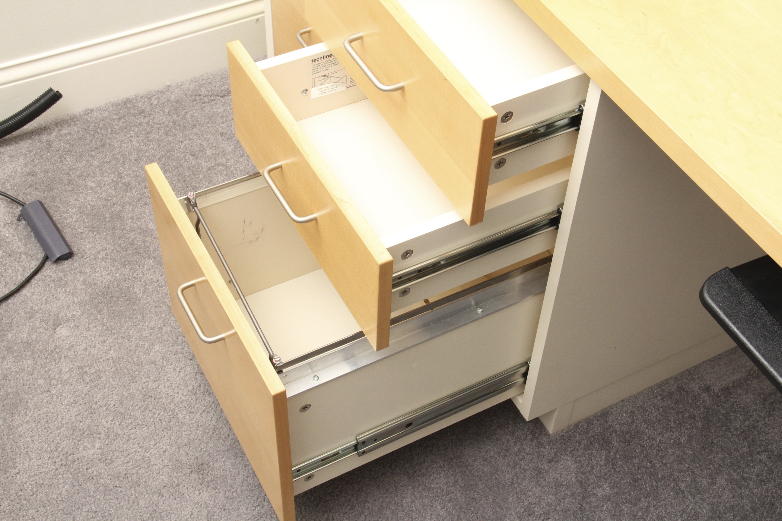 Techline L-Shaped Office Desk | EBTH