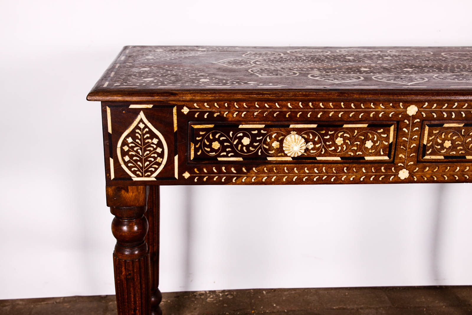 Walnut Console Table with Bone Inlay | EBTH