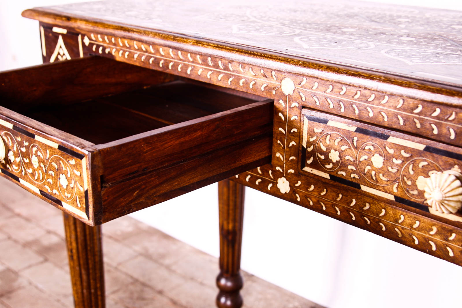 Walnut Console Table with Bone Inlay | EBTH