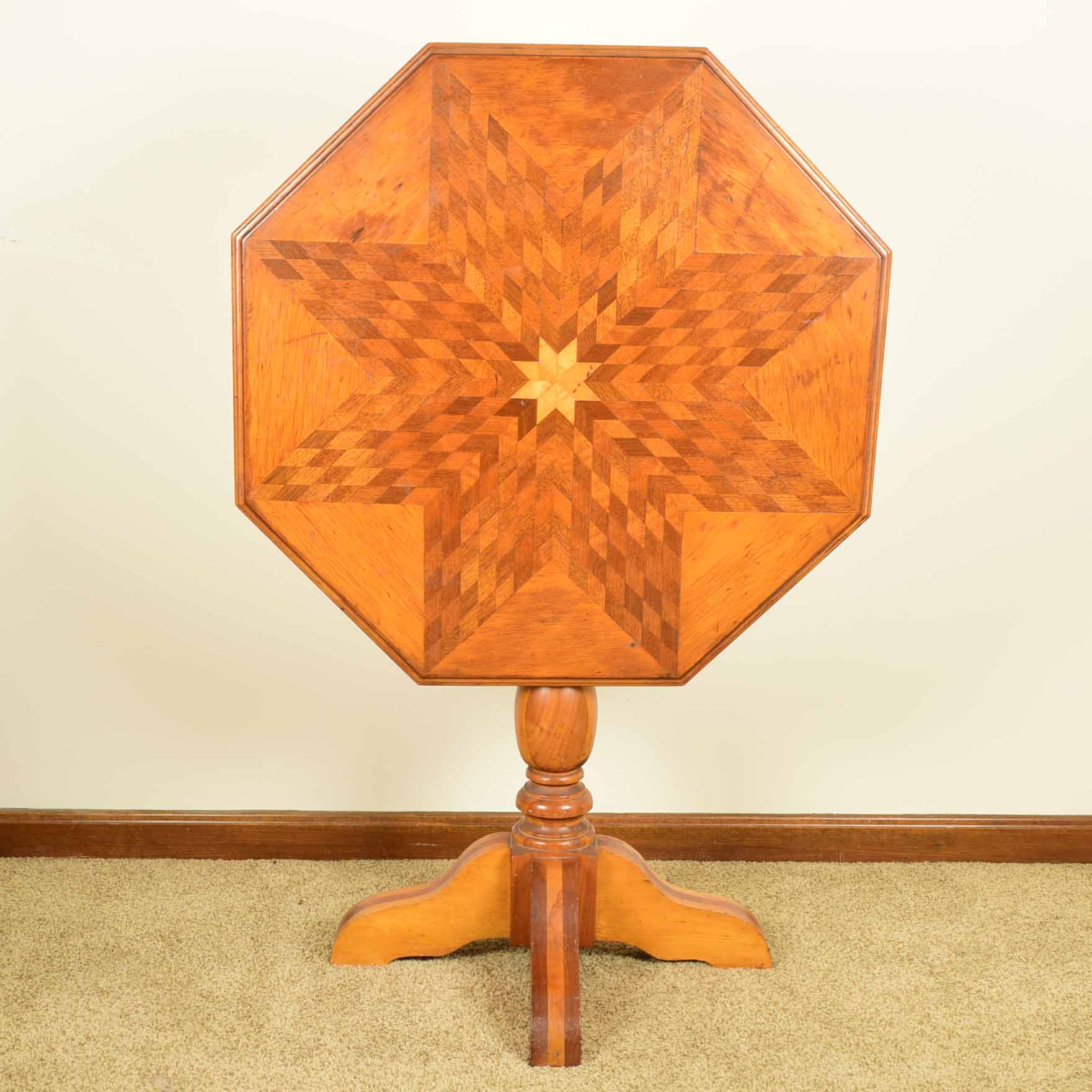 Octagonal Star Inlay Tilt-Top Table | EBTH