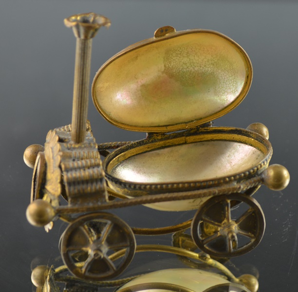 Antique Grand Tour Mother-of-Pearl Steam Engine Perfume Holder | EBTH