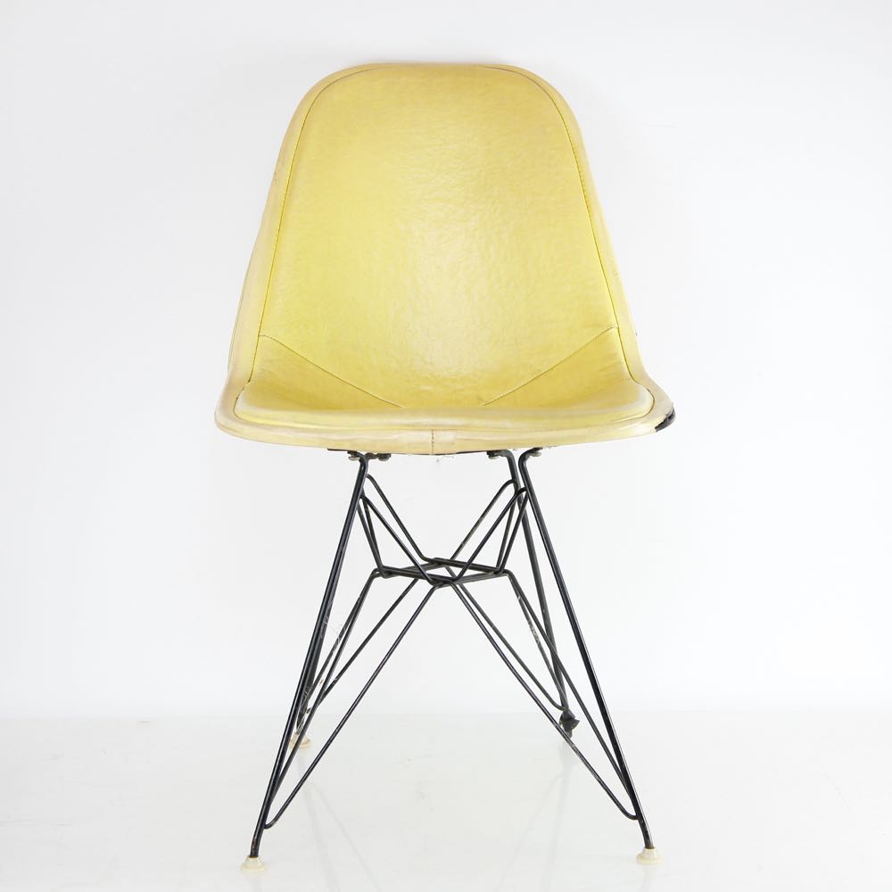 Eames "Eiffel Tower" Chair from Herman Miller Furniture | EBTH