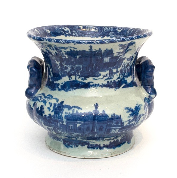 Blue and White Victoria Ware Ironstone Vase | EBTH