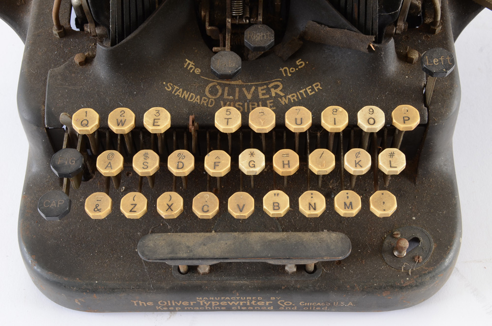 Oliver No. 5 Typewriter | EBTH