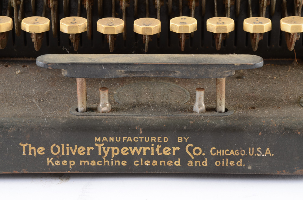 Oliver No. 5 Typewriter | EBTH