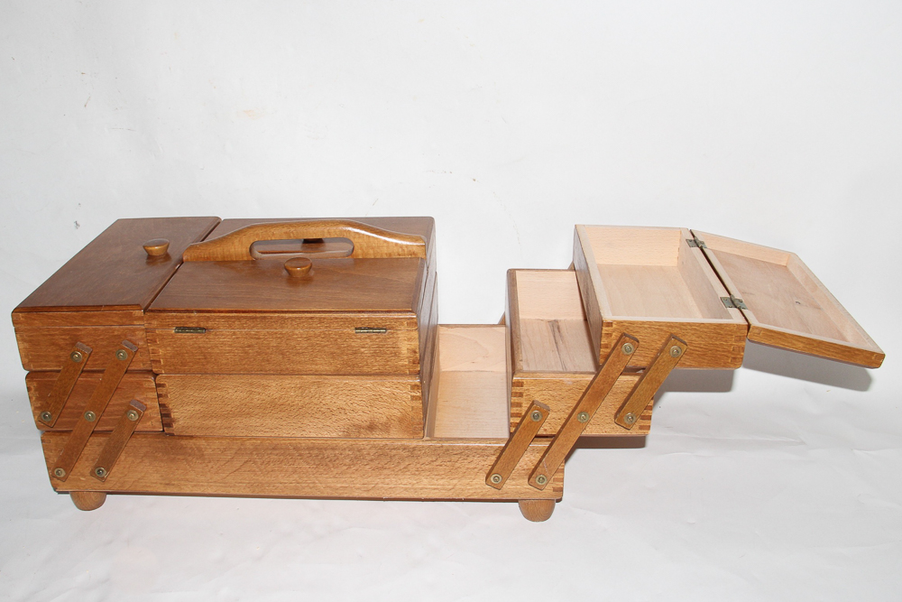 Wood Expandable Sewing Chest | EBTH