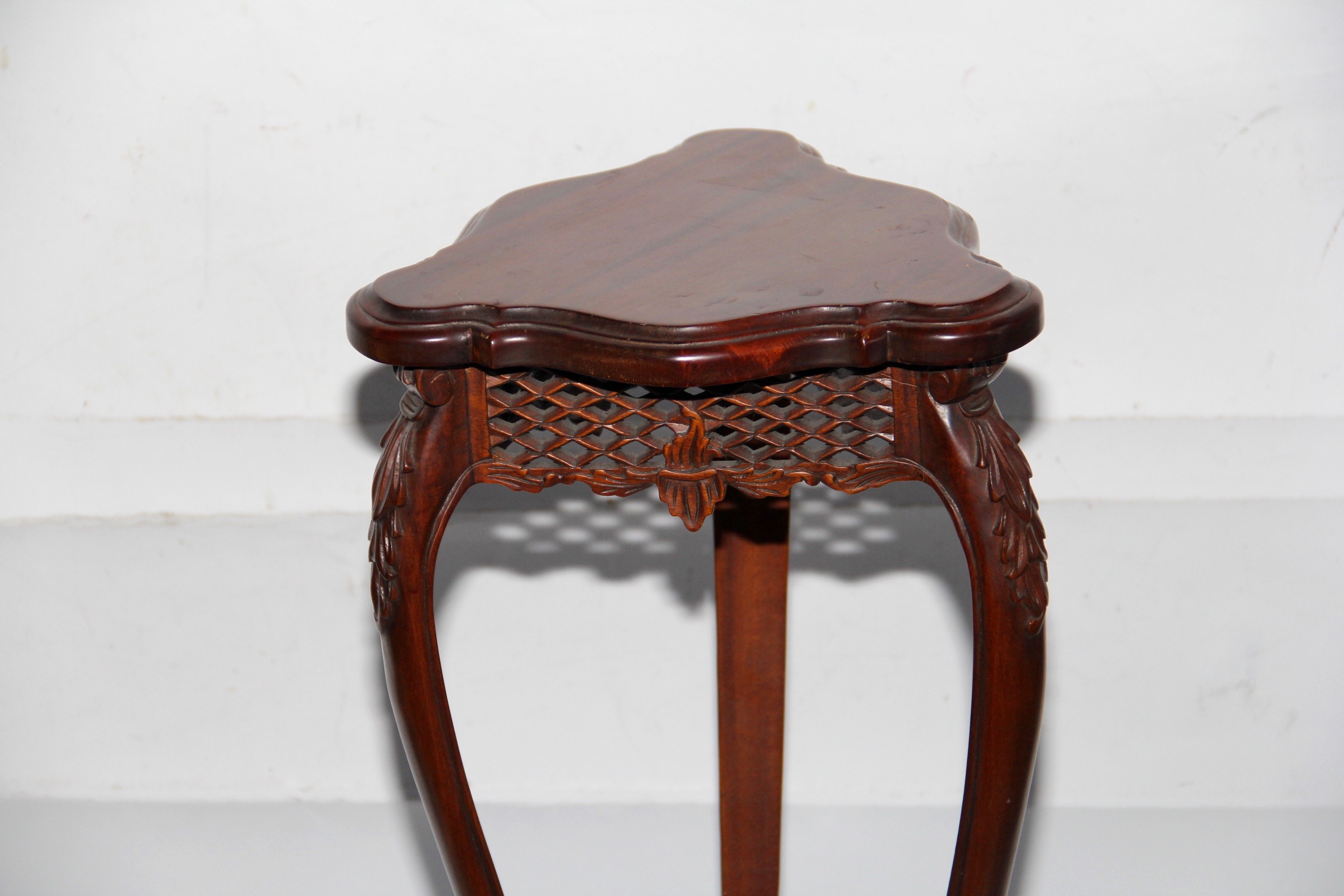 Decorative Mahogany Plant Stand Accent Table | EBTH