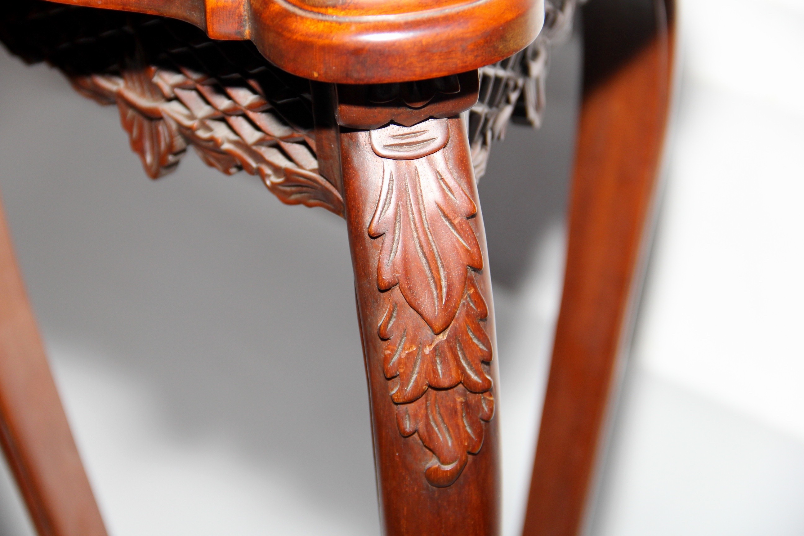 Decorative Mahogany Plant Stand Accent Table | EBTH