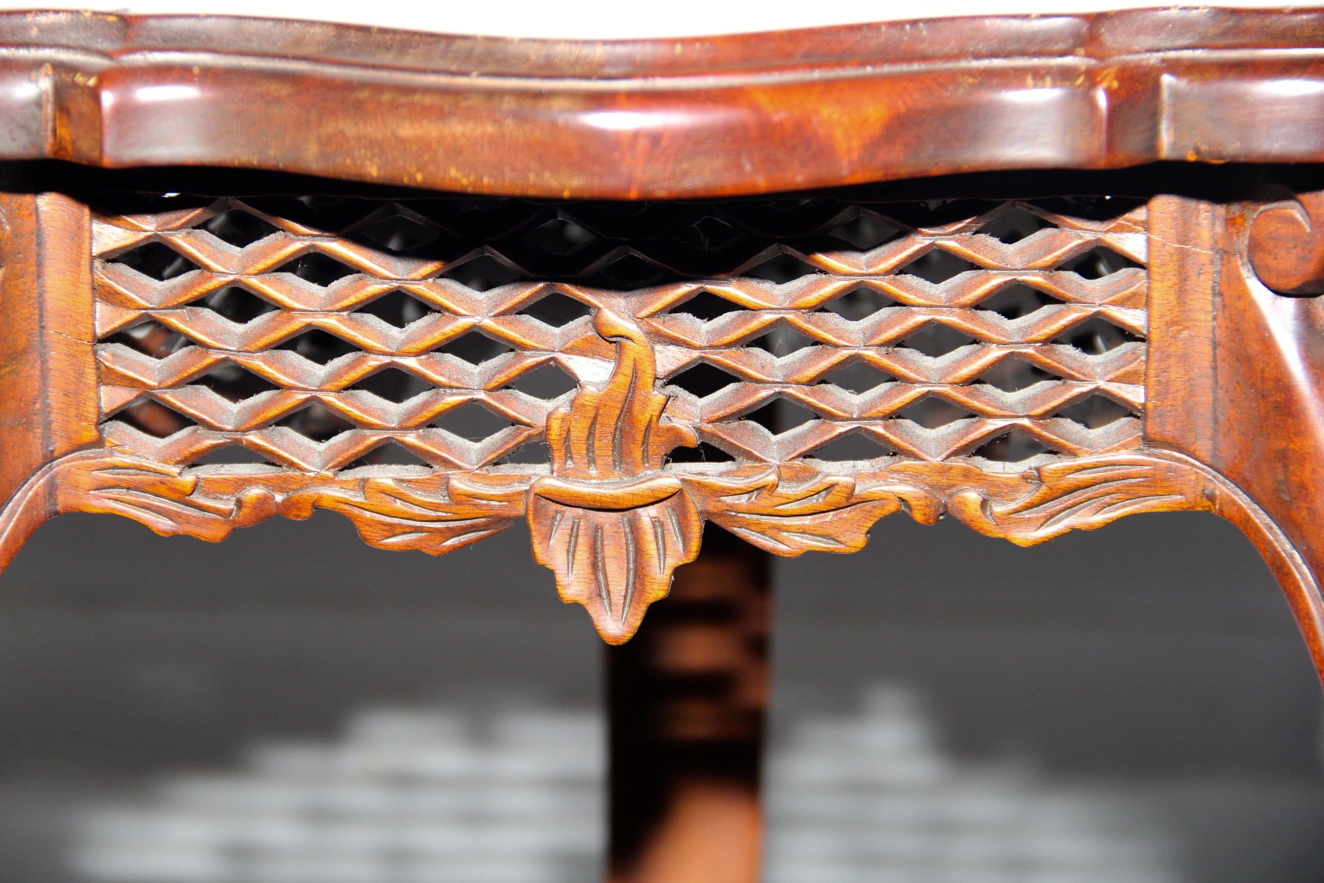 Decorative Mahogany Plant Stand Accent Table | EBTH