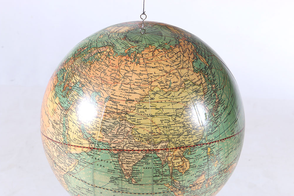 "GL60" Globe Mobile | EBTH