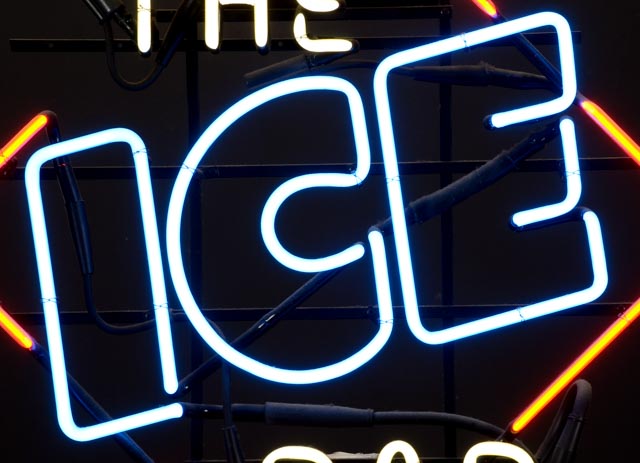 Cincinnati Gardens - Ice Bar Neon Sign | EBTH