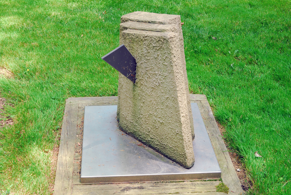 Rima Schulkind Yard Sculpture | Everything But The House