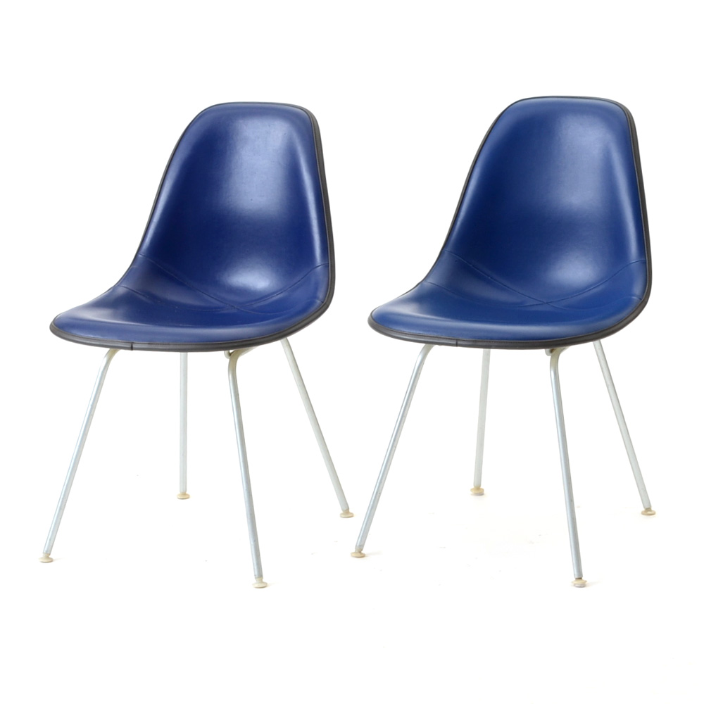 Pair of Ray and Charles Eames Shell Chairs for Herman Miller | EBTH