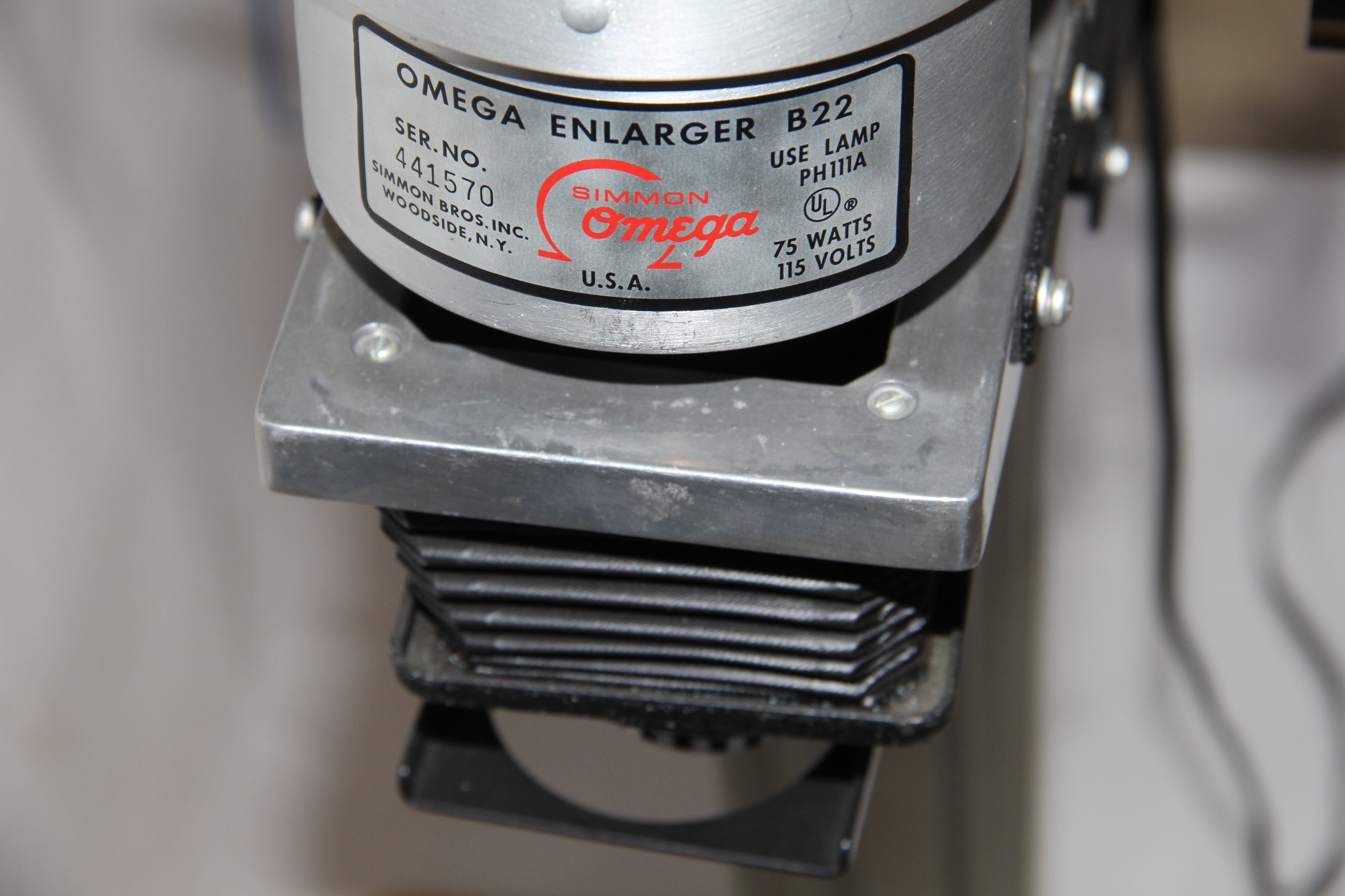 Simmon Omega B-22 Photo Enlarger | EBTH