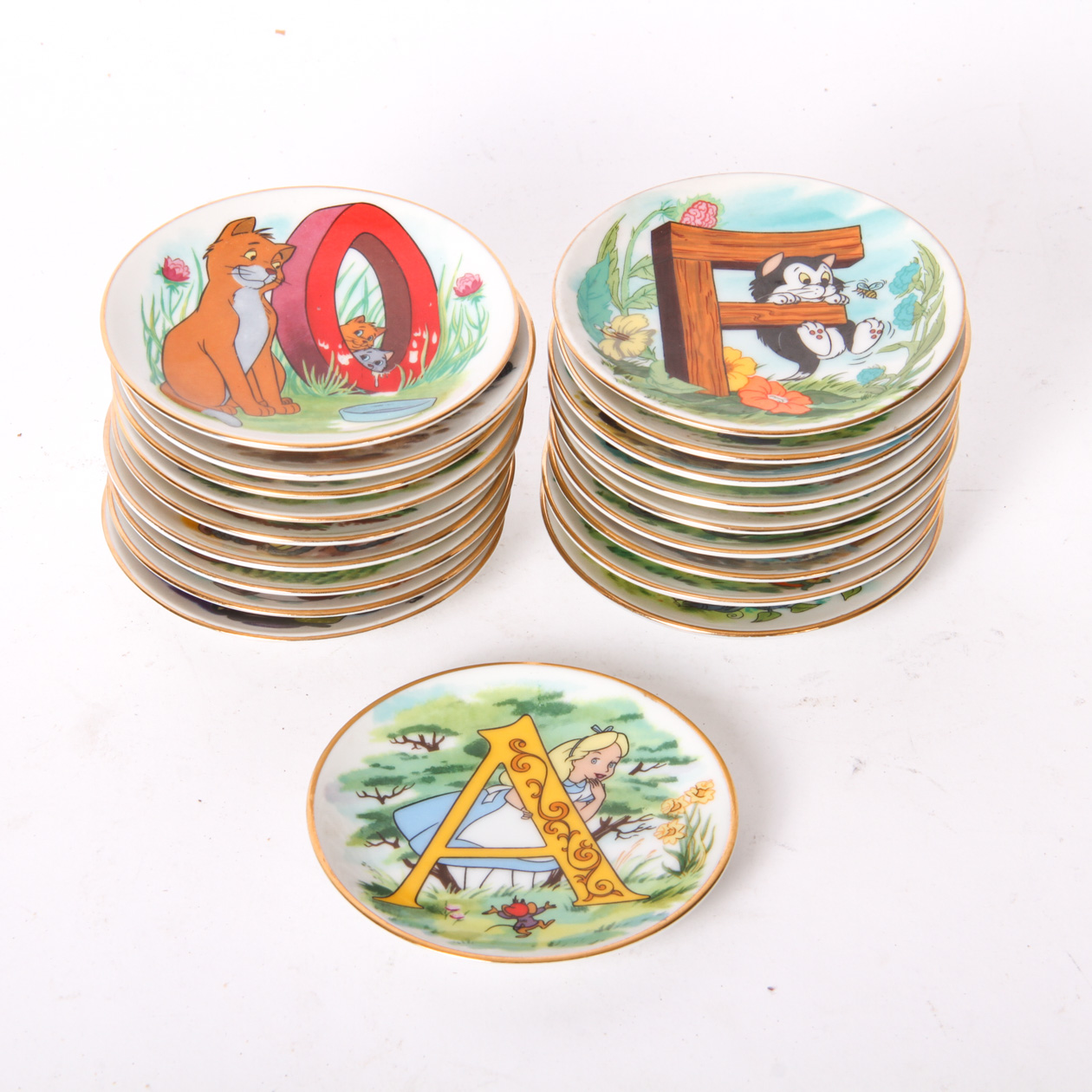 Vintage Disney Alphabet Plates Collection | EBTH