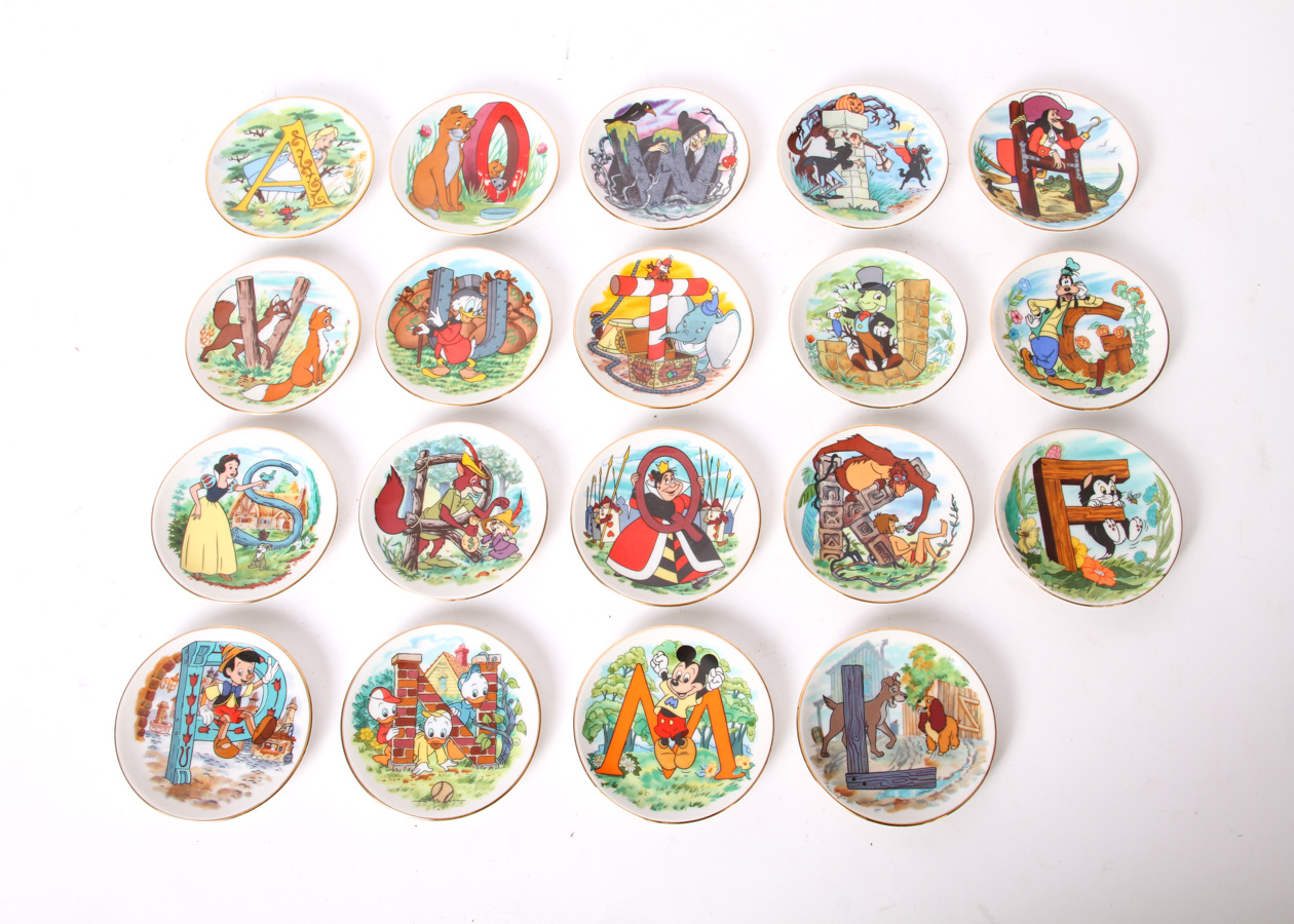 Vintage Disney Alphabet Plates Collection | EBTH