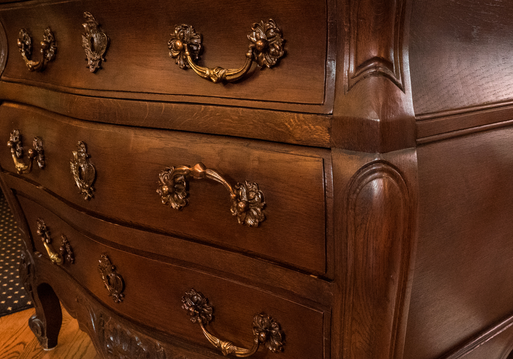 Bombe Chest of Drawers | EBTH